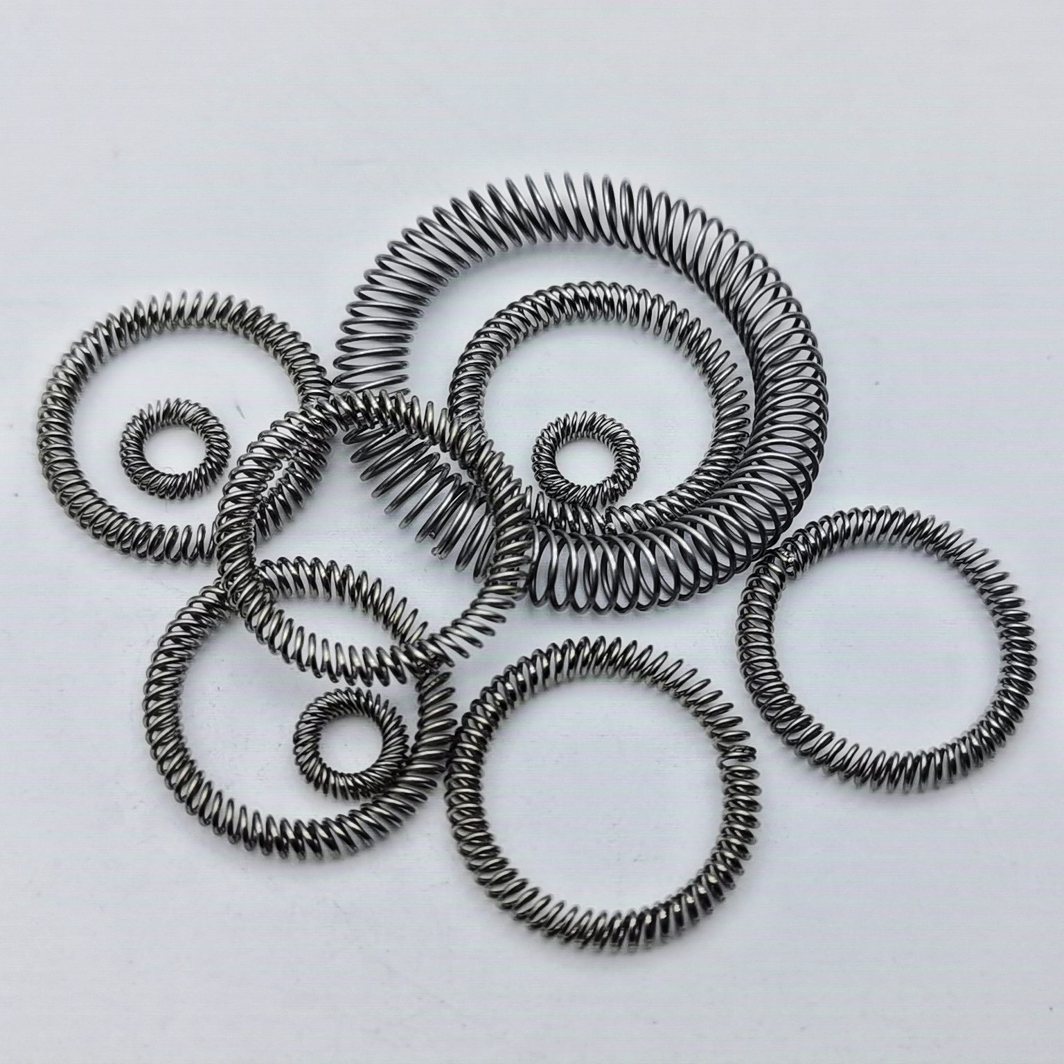 The Working Principle of the Canted Coil Spring - Handa Spring