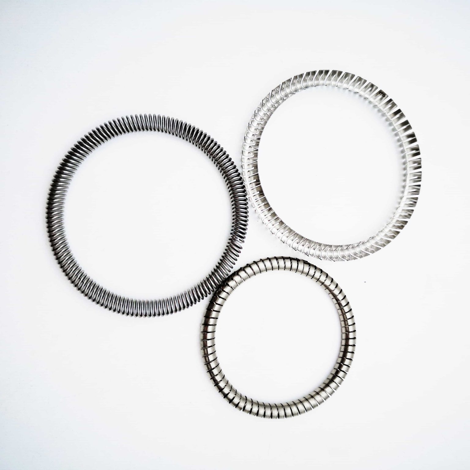 Comparison Canted Coil Springs and Other Types of Sealing Springs ...